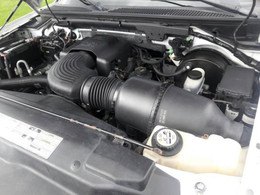 Cleaned the engine bay | Ford Expedition Forum