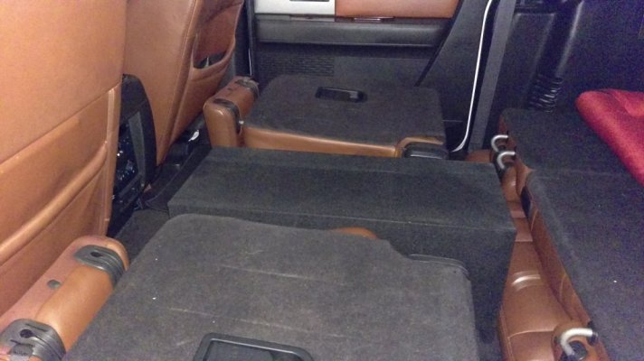 Any after market units for between captains chairs | Ford Expedition Forum